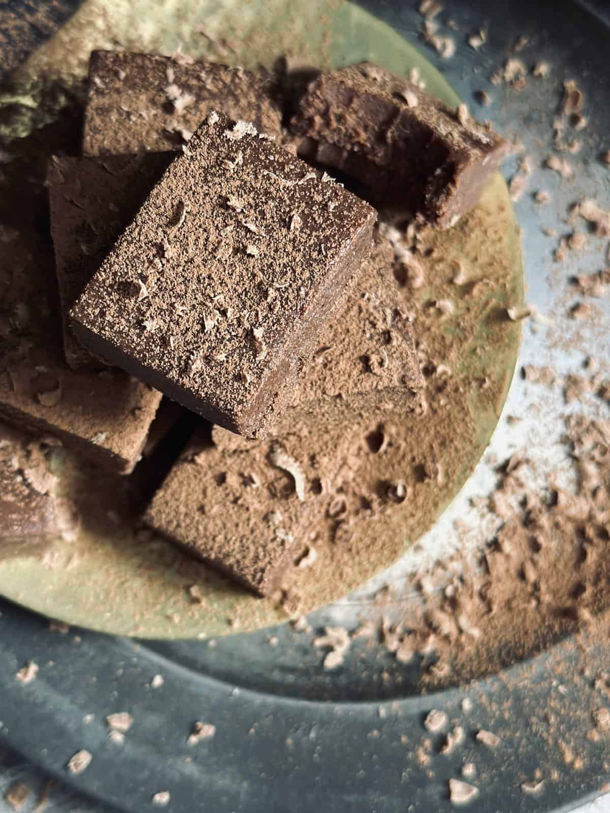 Rich And Creamy Chocolate Fudge - A pinch of Zest