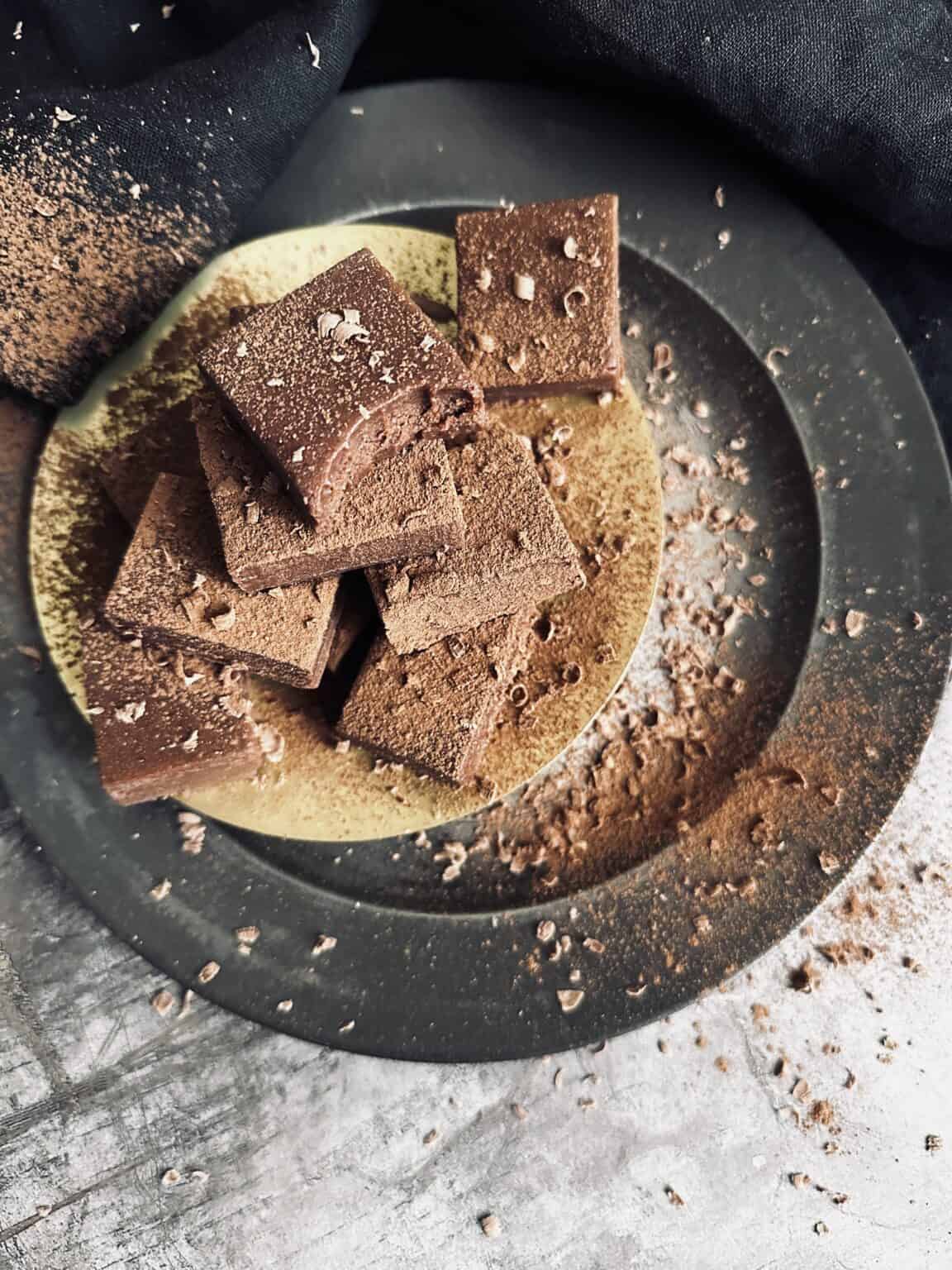Rich And Creamy Chocolate Fudge - A pinch of Zest