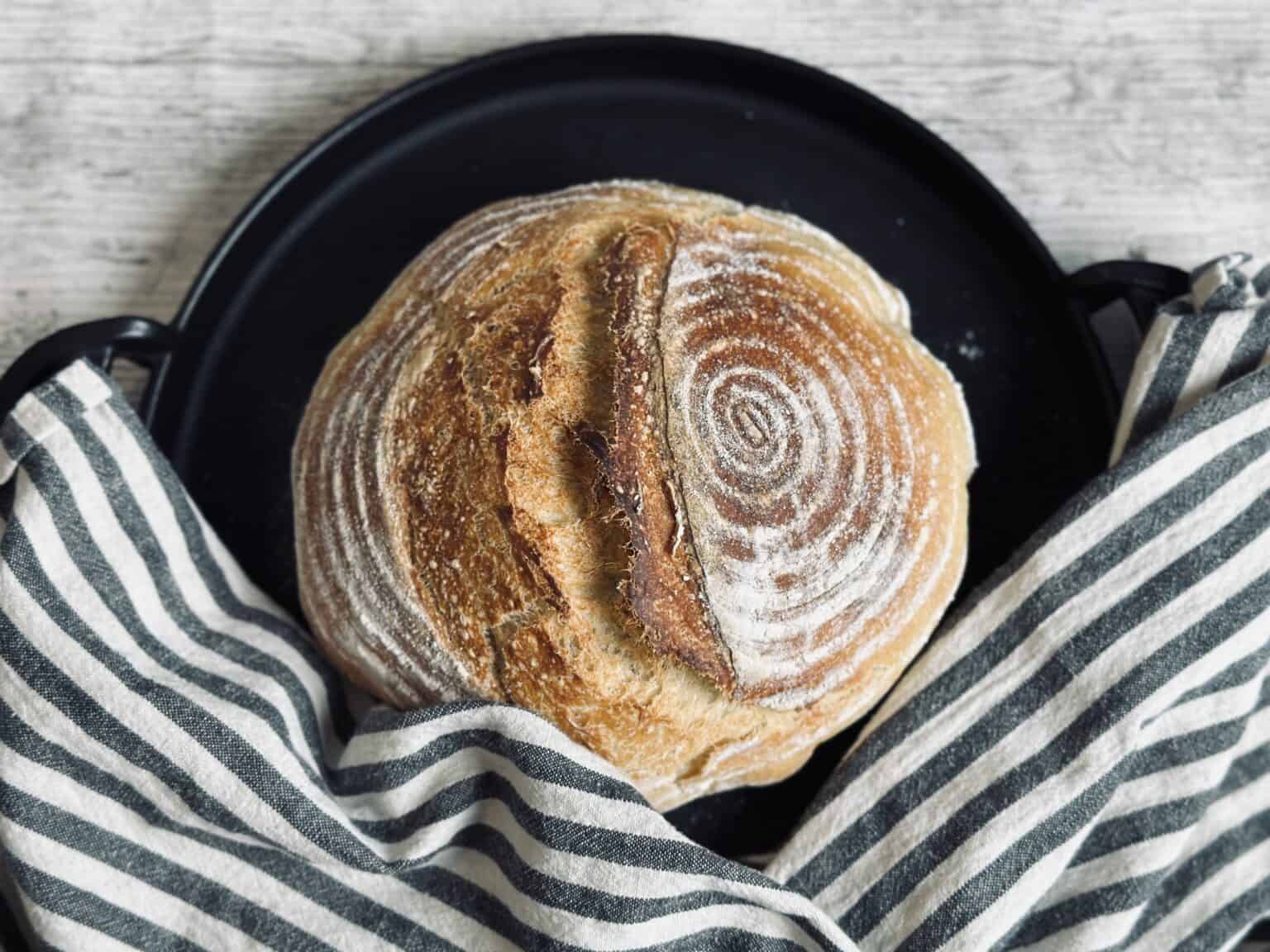 Super Easy Sourdough Bread For Beginners - A pinch of Zest